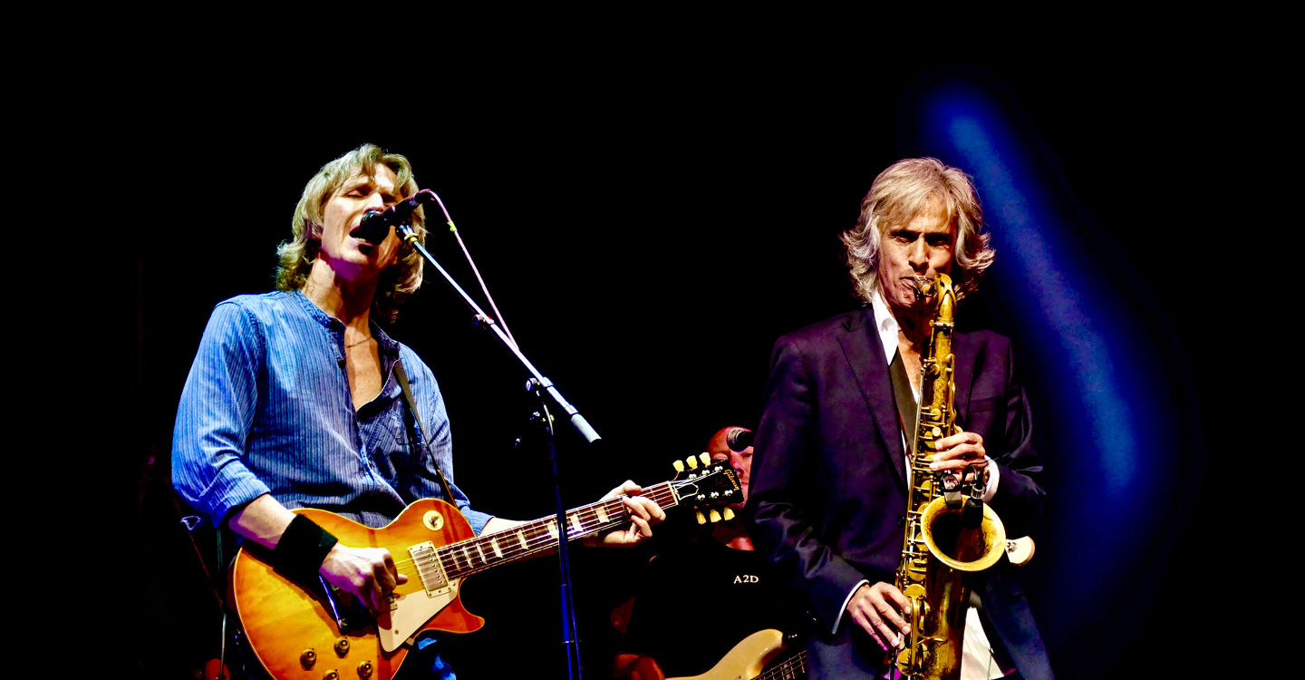 Concert The Dire Straits Experience à la salle des Etoiles - 25 juillet ...