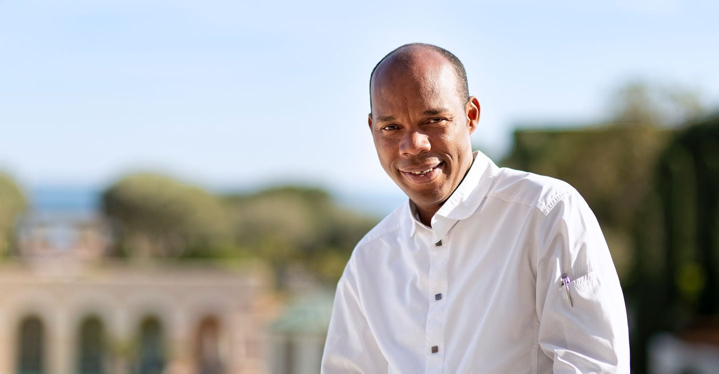 Pinapple & Coconut Entremet by Marcel Ravin | Monte-Carlo Société des ...